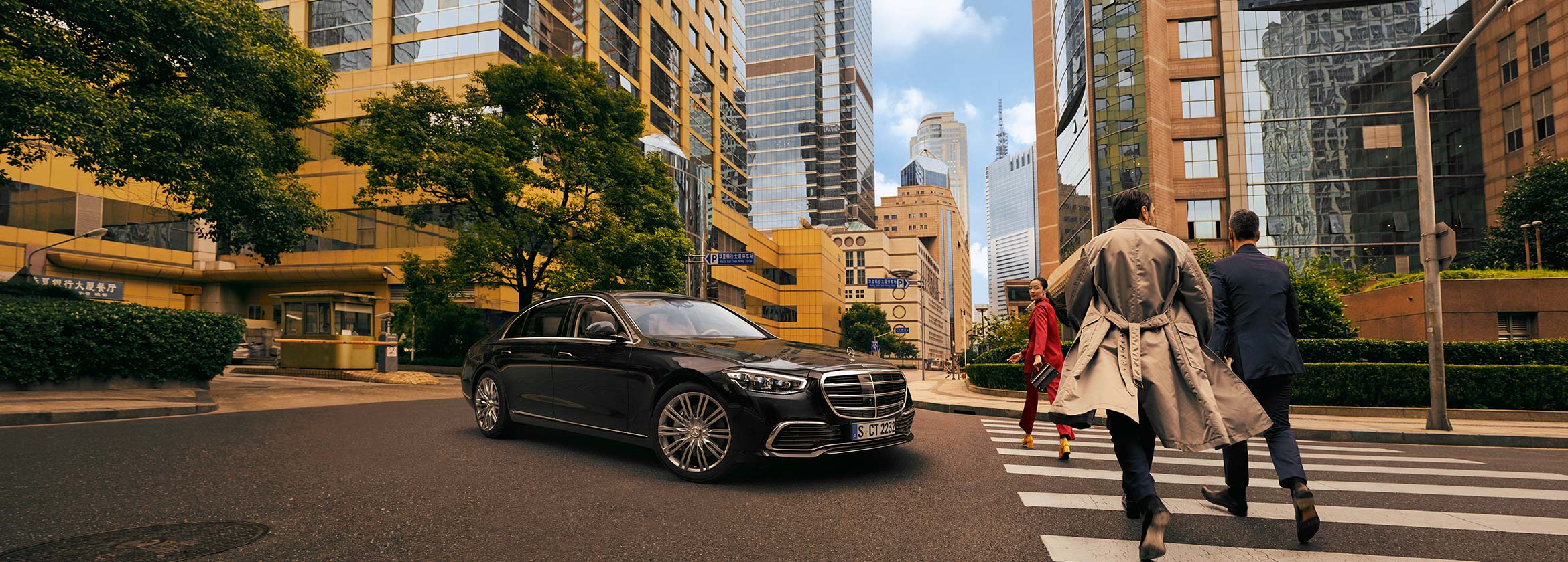 Mitarbeiter & Geschäftsführung des Mercedes RKH Autohaus